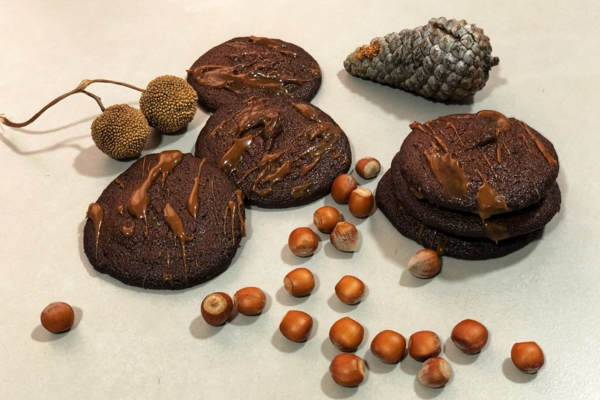 Galletas keto de chocolate y crema de cacahuete | Barriga Sana